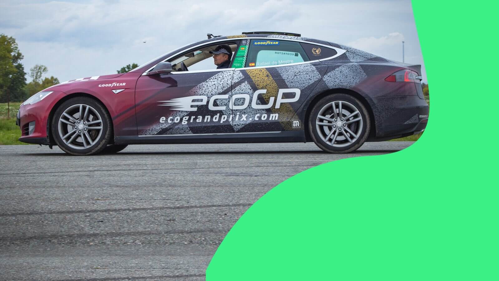 Revival of the legendary Tesla Model S P85+ Signature electric car ...